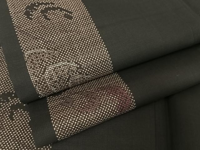 平和屋着物●本場大島紬　一元絣　地空き　幾何学文様　黒地　正絹　逸品　AAAX0047np