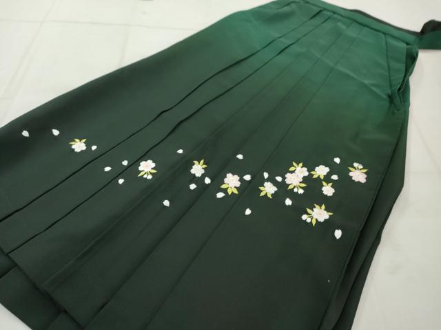 平和屋着物●女性　行灯袴　刺繍　舞花文　暈し染め　卒業式　洗える着物　AAAX5846cs