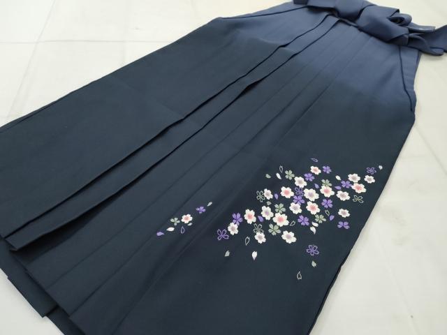 平和屋着物●女性　行灯袴　刺繍　舞花文　暈し染め　金糸　卒業式　洗える着物　AAAX5860cs