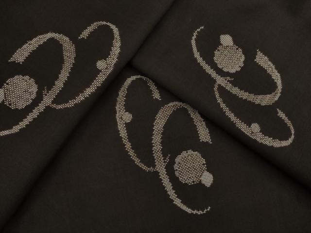 平和屋着物●本場大島紬　カタス9マルキ　丸文　正絹　逸品　AAAX8336ck