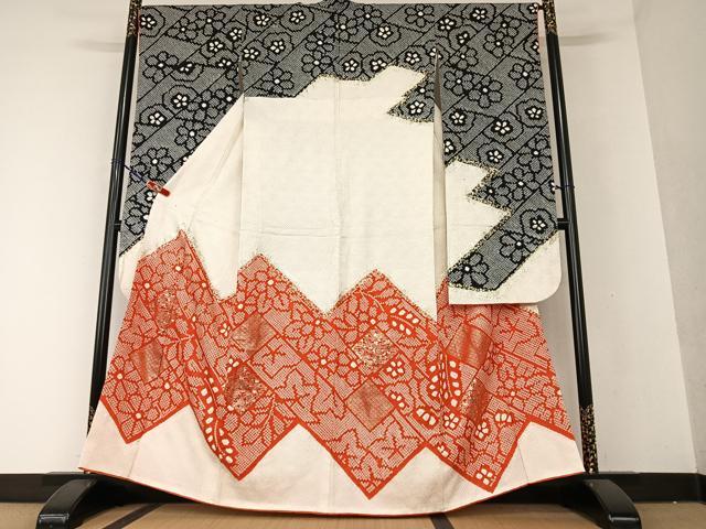 平和屋着物●豪華振袖　駒刺繍　絞り　花菱文　金彩　正絹　逸品　AAAY0027zg