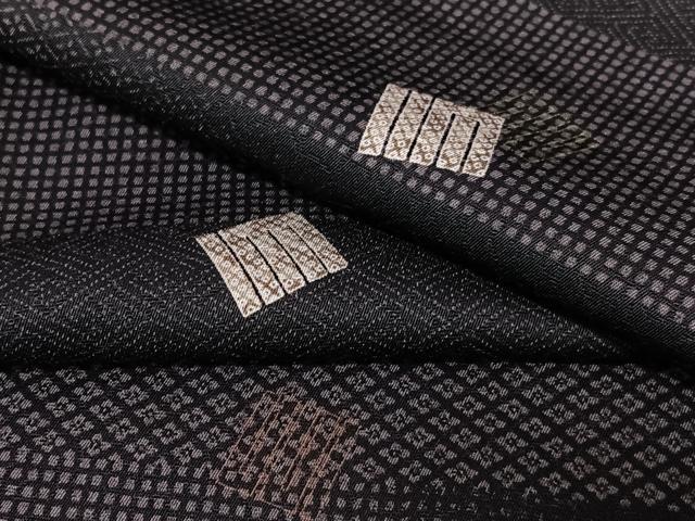 平和屋着物●上質な小紋　横段吉祥花文　源氏香　黒地　金彩　三越扱い　正絹　逸品　AAAY0076zg