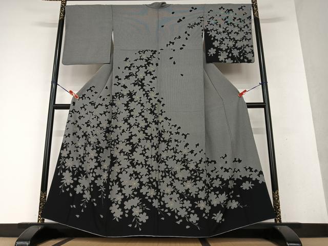 平和屋着物●訪問着　枝垂れ桜シルエット　金彩　さが美扱い　正絹　逸品　AAAY0084zg