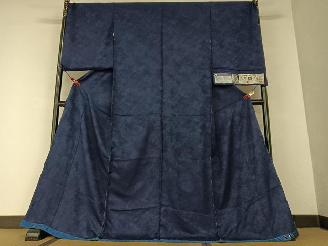 平和屋着物●藍造り国選定無形文化財　藍師・佐藤昭人　天然阿波藍　色無地　風景地紋　鉄紺色　仮絵羽　正絹　逸品　未使用　AAAY0158zg