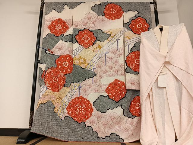 平和屋着物●豪華振袖・長襦袢セット（無双仕立て）渡橋花文　正絹　逸品　AAAY0164zg