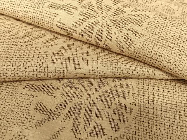 平和屋着物●本場結城紬　重要無形文化財　80亀甲　草花文　正絹　逸品　未使用　AAAY0190zg