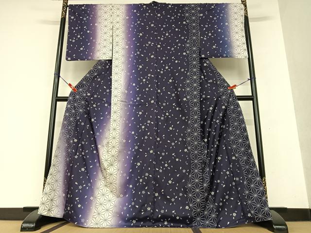 平和屋着物●極上　本場染大島紬　訪問着　舞桜　麻の葉文様　暈し染め　正絹　逸品　AAAY0303zg