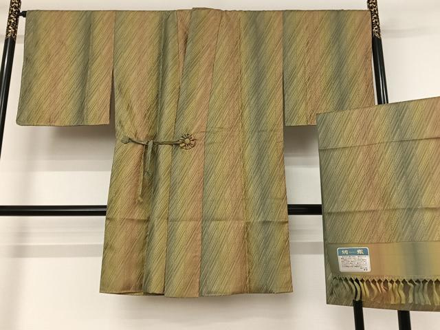 平和屋着物●道中着　網織　斜縞　金糸　金糸　残布224cm付き　ロング丈　正絹　逸品　AAAY1587np
