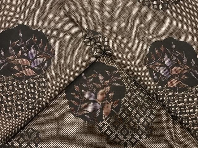 平和屋着物●本場大島紬　一元7マルキ　雪輪草花文　正絹　逸品　未使用　AAAY1740np