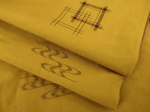 平和屋着物●上質な紬　琉球絣文様　正絹　逸品　AAAY4750ck