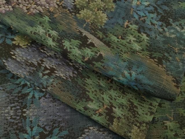 平和屋着物●本場大島紬　カタス9マルキ　樹林文　黒地　正絹　逸品　AAAY4778ck