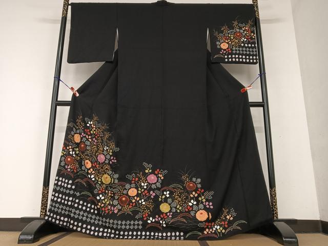 平和屋着物●訪問着　絞り　草花文　黒地　金彩　正絹　逸品　AAAY6440zg