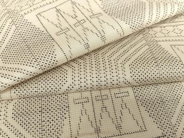 平和屋着物●本場大島紬　白大島　一元絣　幾何学文様　正絹　逸品　AAAY6525zg