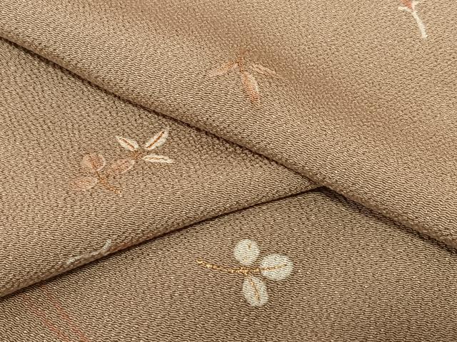 平和屋着物●上質な小紋　舞葉文　敷松葉　金彩　鬼しぼ縮緬　西武百貨店扱い　正絹　逸品　AAAY6598zg