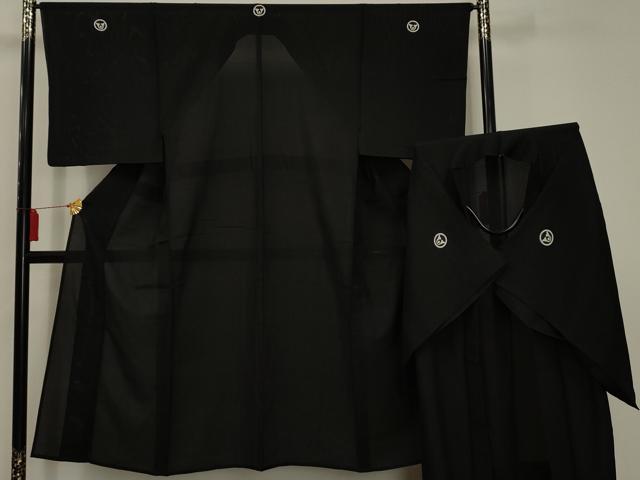 平和屋着物＊夏物　男性　黒紋付　羽織セット　暗黒色　正絹　逸品　AAAY6999sx