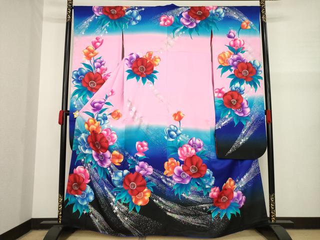 平和屋着物●豪華振袖　舞花文　暈し染め　金銀彩　正絹　逸品　AAAY7393ck