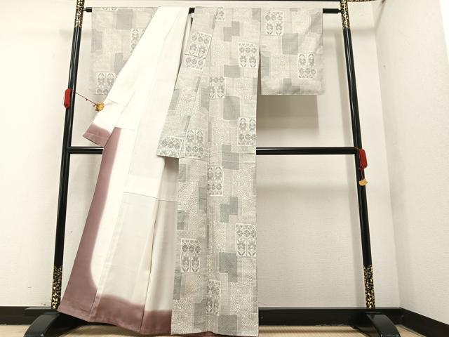 平和屋着物○本場大島紬 白大島 9マルキ 吉祥花唐草文 正絹 逸品