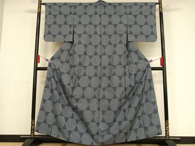 平和屋着物●本場大島紬　一元絣　幾何学文様　正絹　逸品　未使用　AAAY9913np