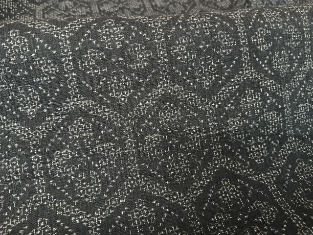 平和屋着物○本場結城紬 重要無形文化財 100亀甲 幾何学文様 正絹 逸品