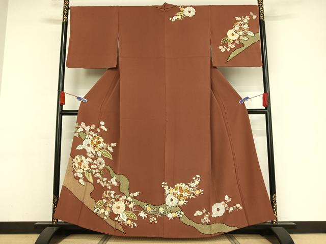 平和屋着物●訪問着　駒刺繍　草花文　 紅檜皮色地　暈し染め　金銀彩　正絹　逸品　AAAY9992np