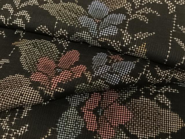 平和屋着物●本場大島紬　一元7マルキ　草花文　黒地　正絹　逸品　AAAZ0116zg