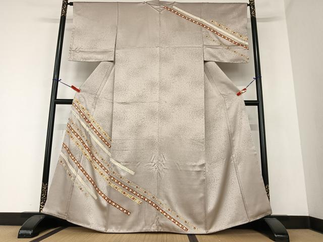 平和屋着物●銀座きしや　訪問着　駒刺繍　花唐草間道　金彩　正絹　逸品　未使用　AAAZ0293zg