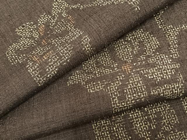 平和屋着物▽本場結城紬　重要無形文化財　単衣　100亀甲　枝花文　正絹　逸品　AAAZ1746fy