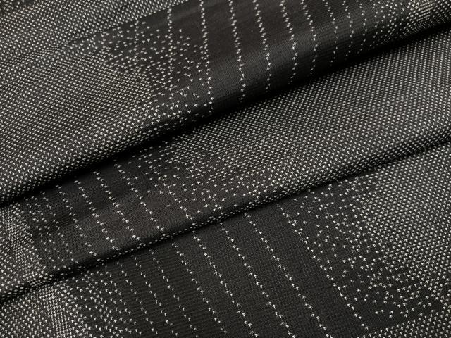 平和屋着物●本場大島紬　カタス7マルキ　幾何学文様　やまと誂製　正絹　逸品　AAAZ1791ph