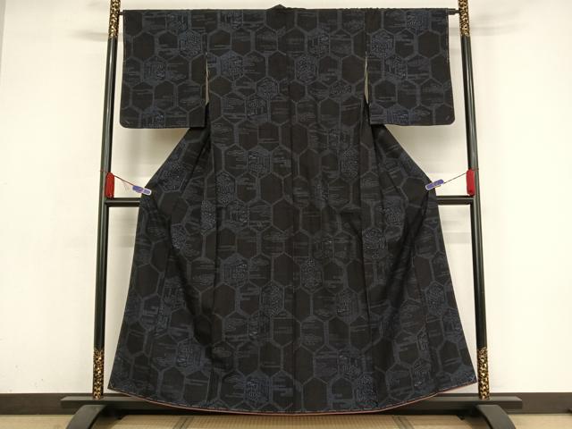 平和屋着物●本場結城紬　重要無形文化財　80亀甲　亀甲花文　正絹　逸品　未使用　AAAZ3176np