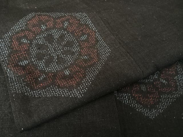 平和屋着物●本場結城紬　重要無形文化財　80亀甲　飛び亀甲　亀甲花文　正絹　逸品　未使用　AAAZ3196np