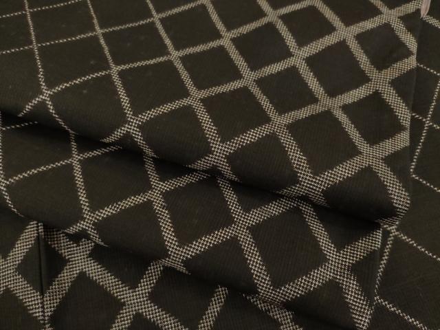 平和屋着物●本場大島紬　カタス7マルキ　網目文　正絹　逸品　AAAZ4866ck