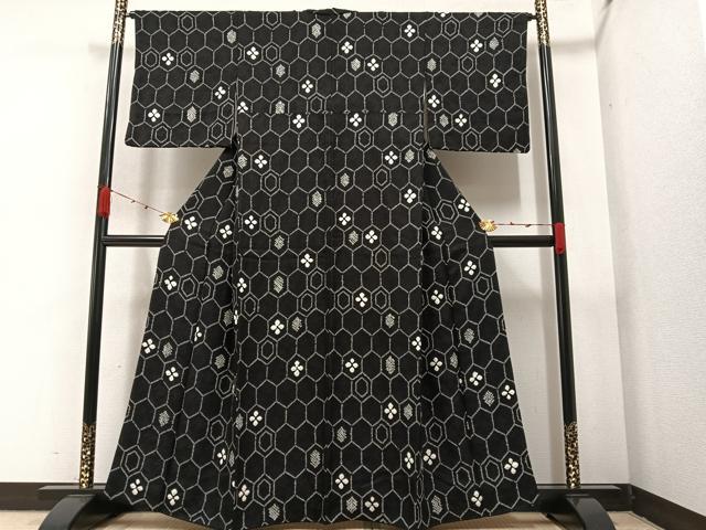 平和屋着物●上質な小紋　亀甲花文　黒地　正絹　逸品　AAAZ5086ph