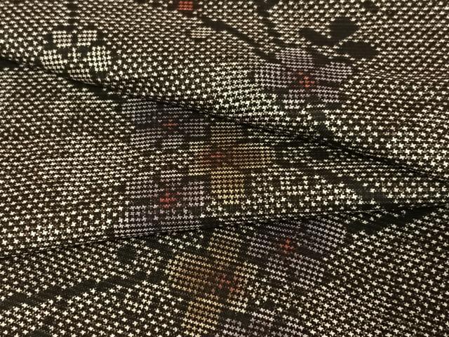 平和屋着物●本場大島紬　泥染め　一元7マルキ　枝花文　正絹　逸品　AAAZ7337zg