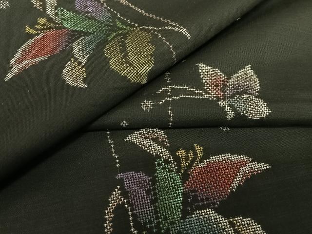 平和屋着物●本場大島紬　カタス9マルキ　地空　花蝶文　黒地　さが美扱い　正絹　逸品　未使用　AAAZ7405zg