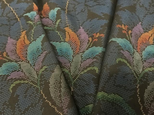 平和屋着物●本場大島紬　白大島　カタス7マルキ　花唐草文　正絹　逸品　AAAZ7491zg