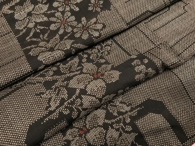 平和屋着物●本場大島紬　一元絣　枝花文　正絹　逸品　AAAZ8908ph