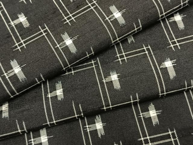 平和屋着物▽上質な紬　単衣　十字絣　黒地　正絹　逸品　AAAZ9509fy