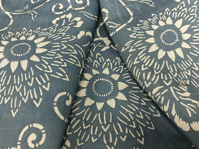 平和屋着物●上質な小紋　紬地　型染め　藍　菊唐草文　正絹　逸品　AABA0128zg