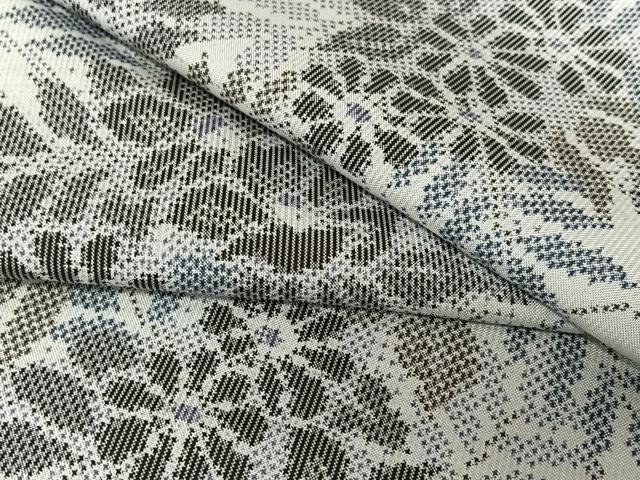 平和屋着物●本場大島紬　白大島　一元7マルキ　総絣　草花文　正絹　逸品　AABA0152zg