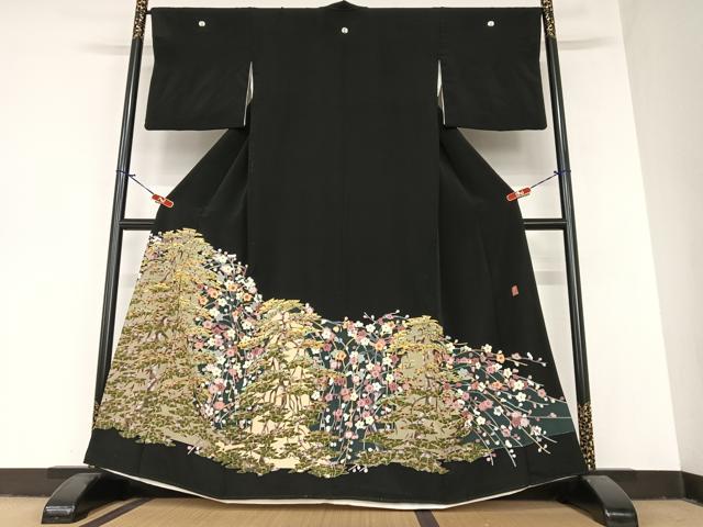 平和屋着物●豪華黒留袖　友禅　作家物　梅松文　正絹　逸品　AABA0175zg