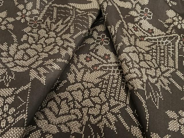 平和屋着物●本場大島紬　泥染め　一元絣　御所車花文　正絹　逸品　未使用　AABA0240zg