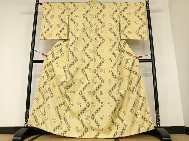 平和屋着物●上質な紬　琉球絣文様　正絹　逸品　AABA0395zg