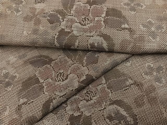 平和屋着物●本場大島紬　カタス9マルキ　草花文　正絹　逸品　AABA1262ph