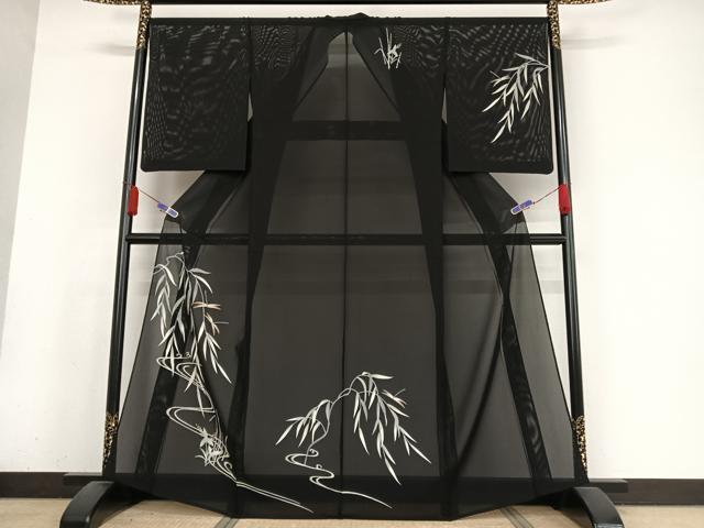 平和屋着物＊夏物　訪問着　絽　駒刺繍　流水　蜻蛉　とんぼ　黒地　金糸　正絹　逸品　AABA2485np