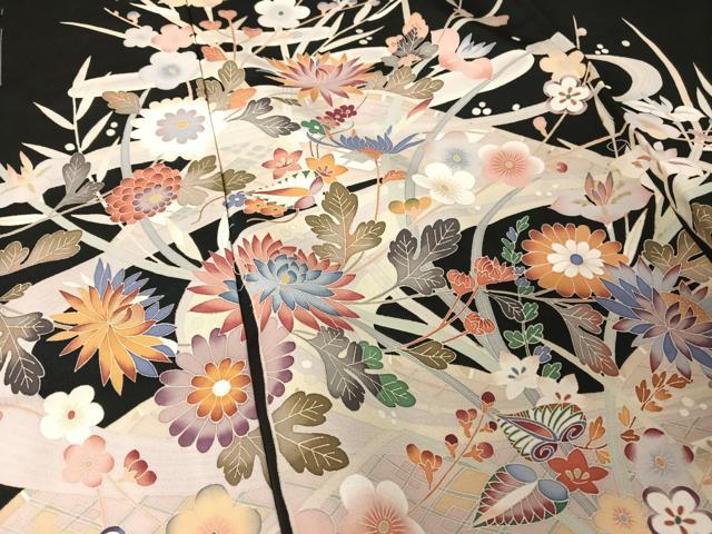 平和屋着物○人間国宝 本加賀友禅作家 二塚長生 黒留袖 草花文