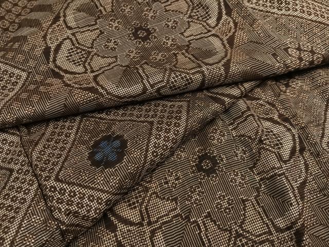 平和屋着物●本場大島紬　龍郷絣　カラー胴裏：赤色　正絹　逸品　AABA4323ph