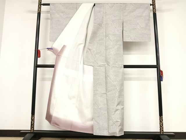 平和屋着物○本場大島紬 白大島 カタス9マルキ 雲取り吉祥花文 正絹