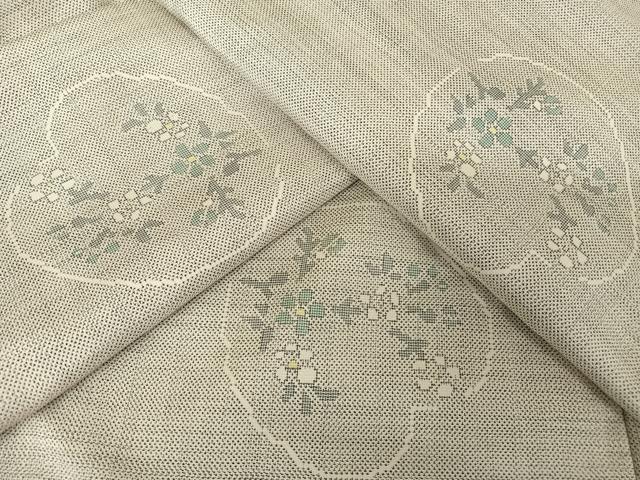 平和屋着物●本場大島紬　白大島　カタス9マルキ　地紙花文　正絹　逸品　AABA4506np