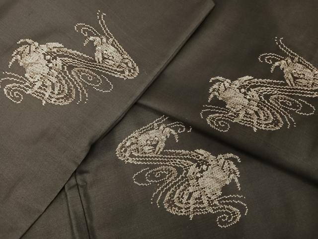 平和屋着物●本場大島紬　地空き　カタス9マルキ　蟹　黒地　正絹　逸品　AABA4590np