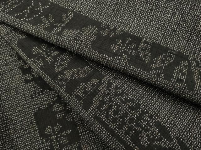 平和屋着物●結城紬　100亀甲　吉祥間道　黒地　正絹　逸品　AABA4630ck